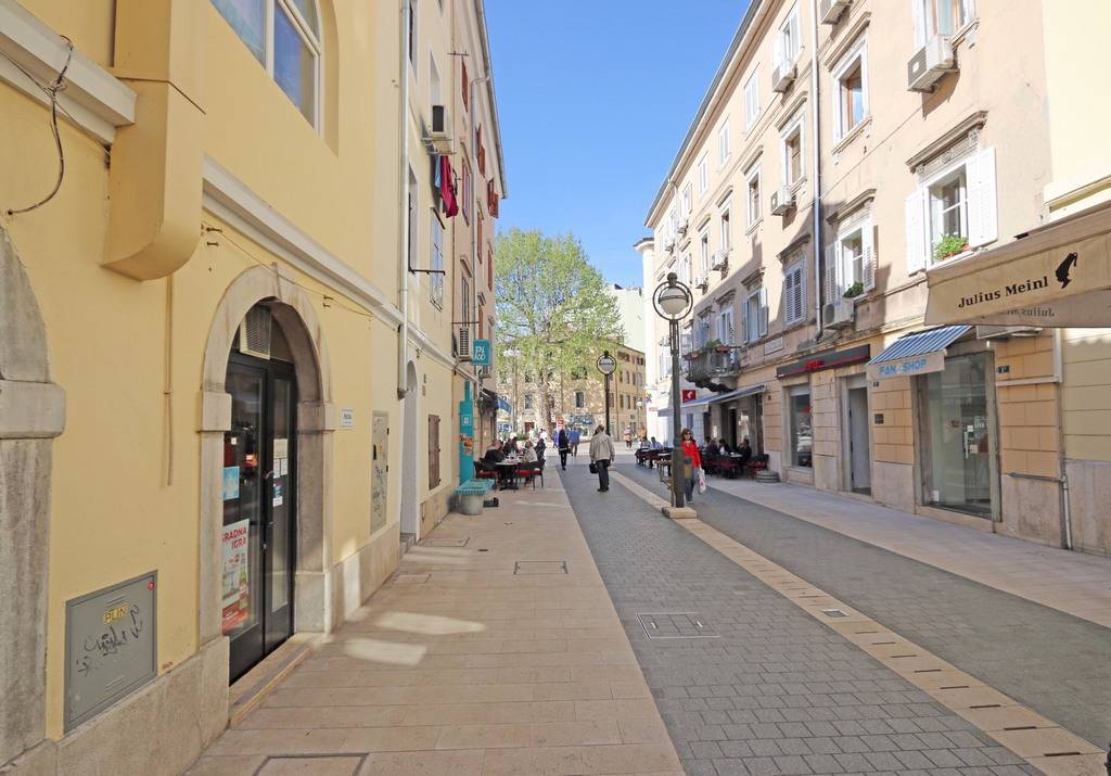 Vitezovićeva ulica – Grad Rijeka
