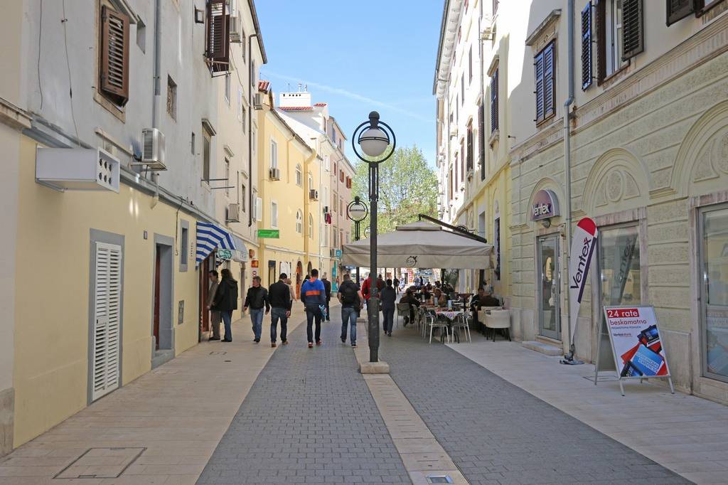 Vitezovićeva ulica – Grad Rijeka