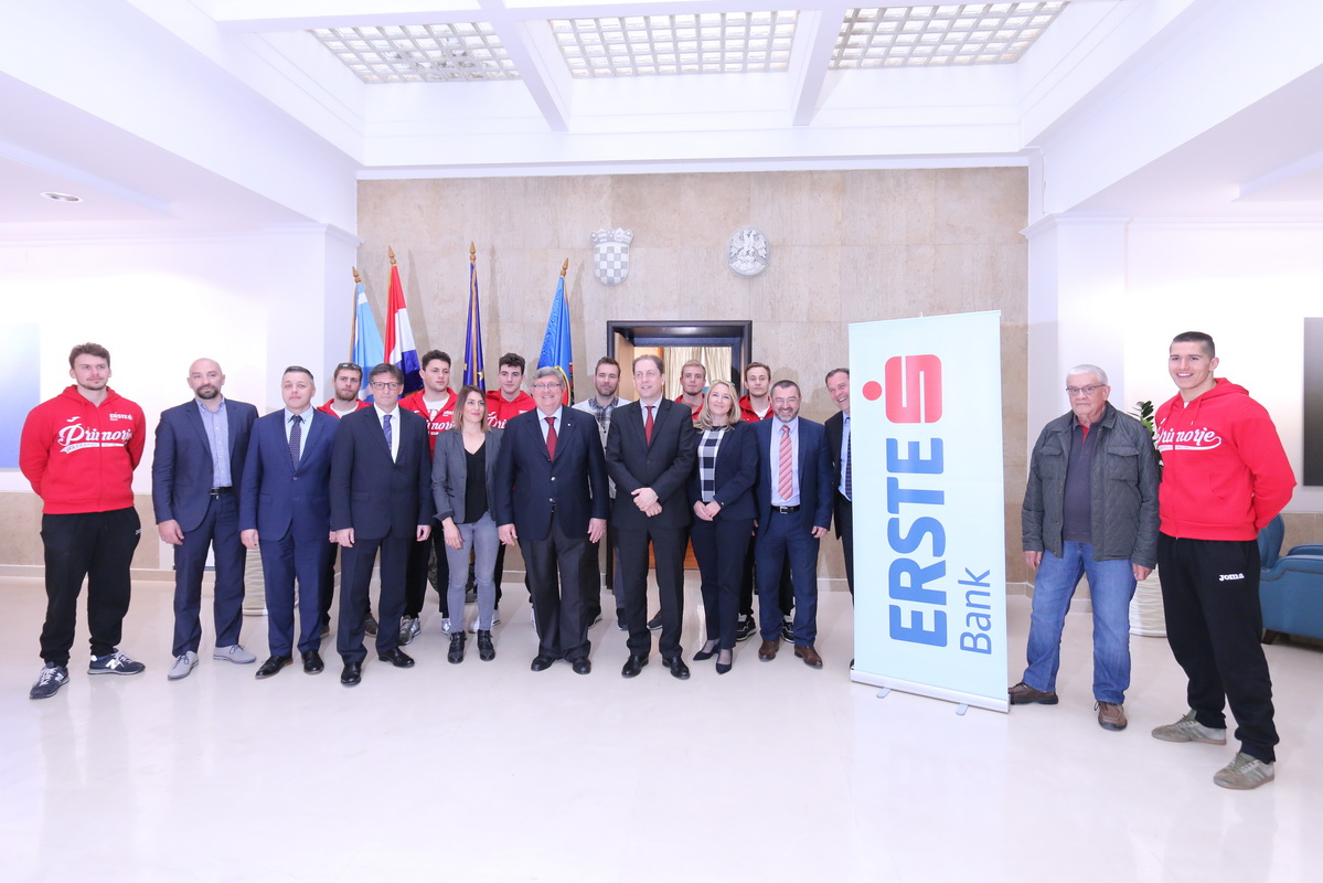 Sporazum o sponzorskoj suradnji između Erste banke i Grada Rijeke ...