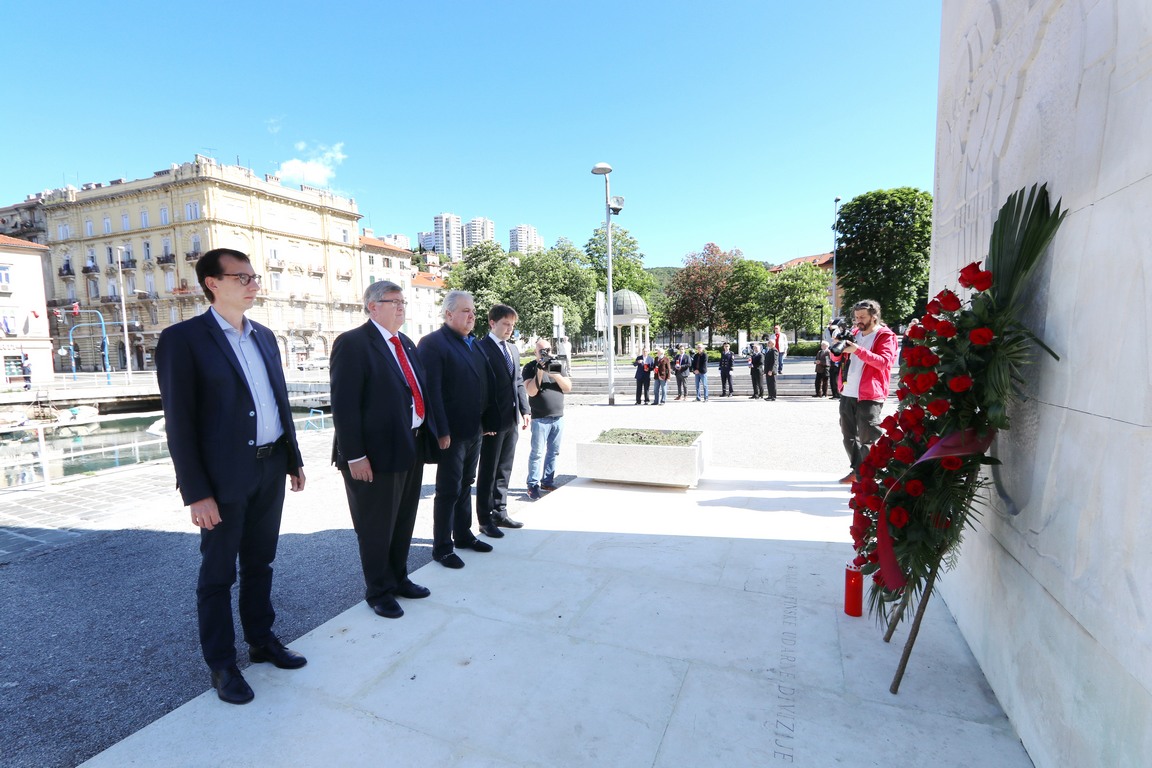 Polaganjem vijenaca obilježen Dan oslobođenja Rijeke – Grad Rijeka