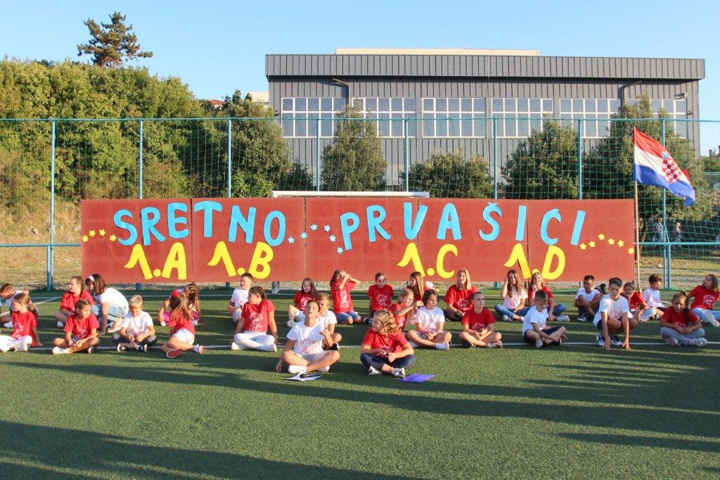Sretan početak školske godine riječkim prvašićima – Grad Rijeka