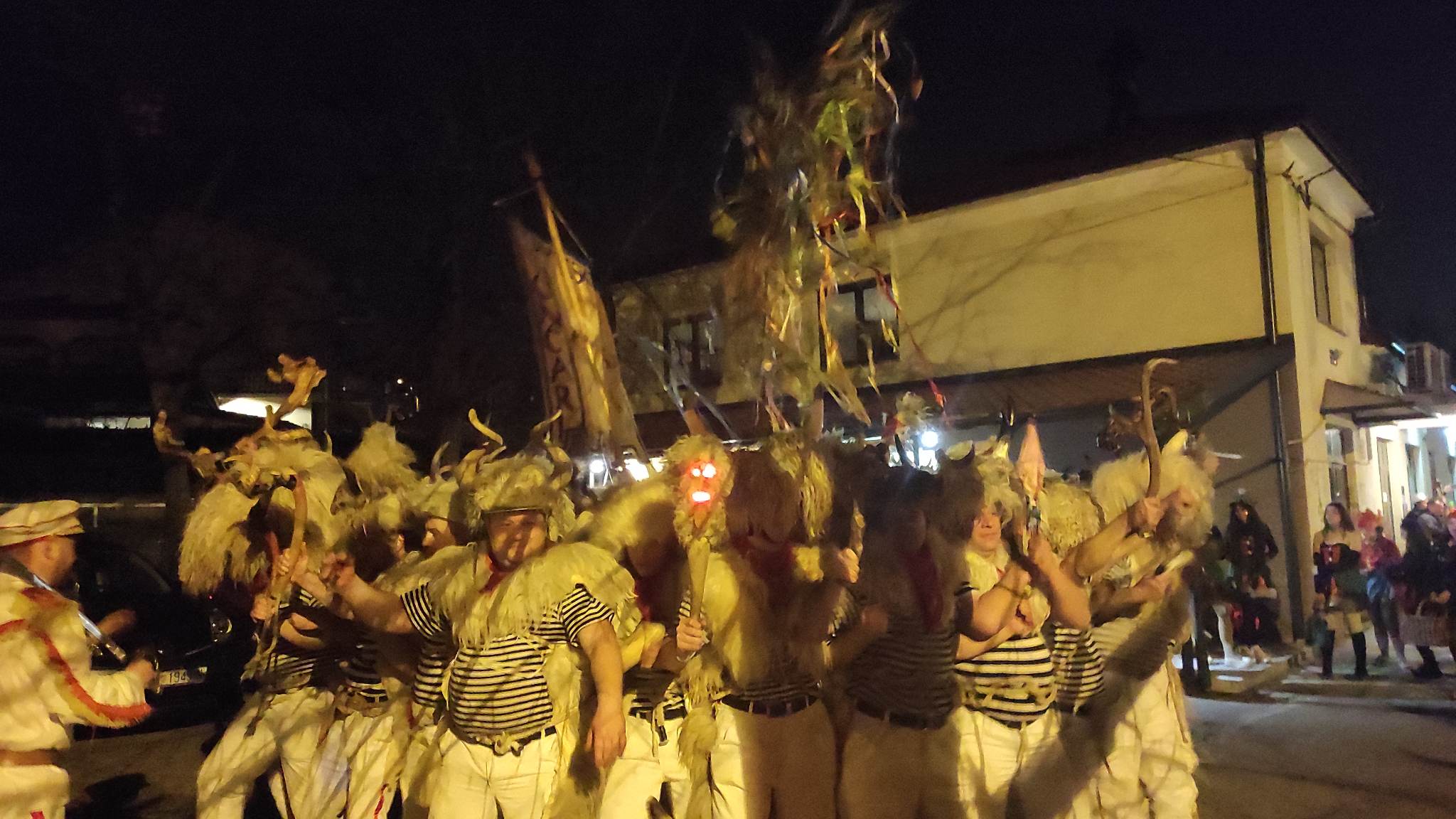 Zametski i Halubajski zvončari posjetili Gornji Zamet – Grad Rijeka