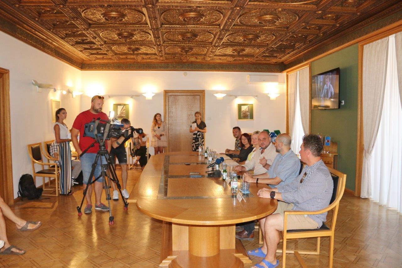Ovog ljeta u Rijeci i Primorsko-goranskoj županiji snima se treća ... Ovog ljeta u Rijeci i Primorsko-goranskoj županiji snima se treća ...
