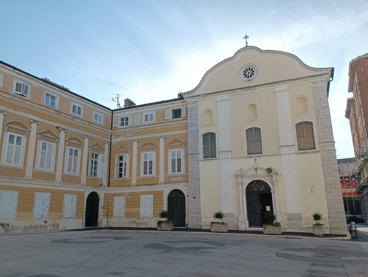Posjeta nekadašnjem augustinskom samostanu i crkvi sv. Jeronima – Grad ...