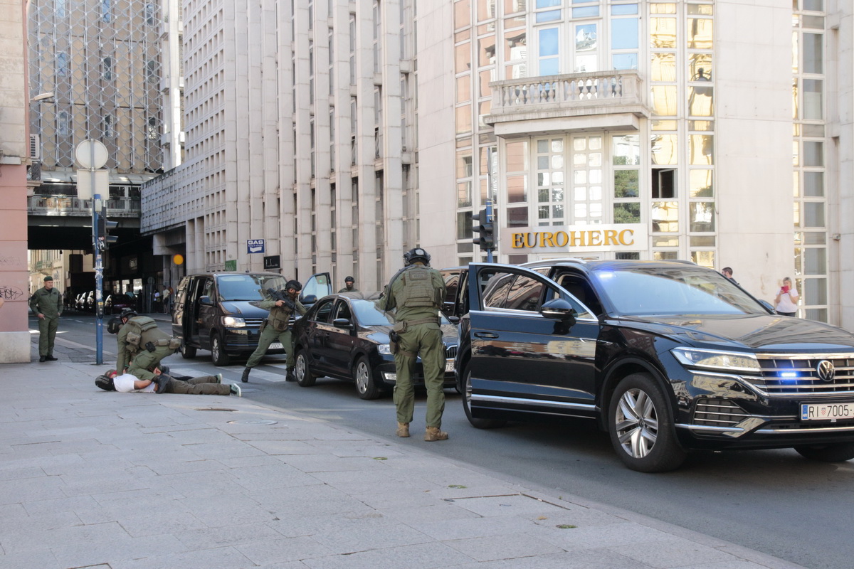 U Rijeci obilježen Dan policije i blagdan Svetog Mihovila – Grad Rijeka