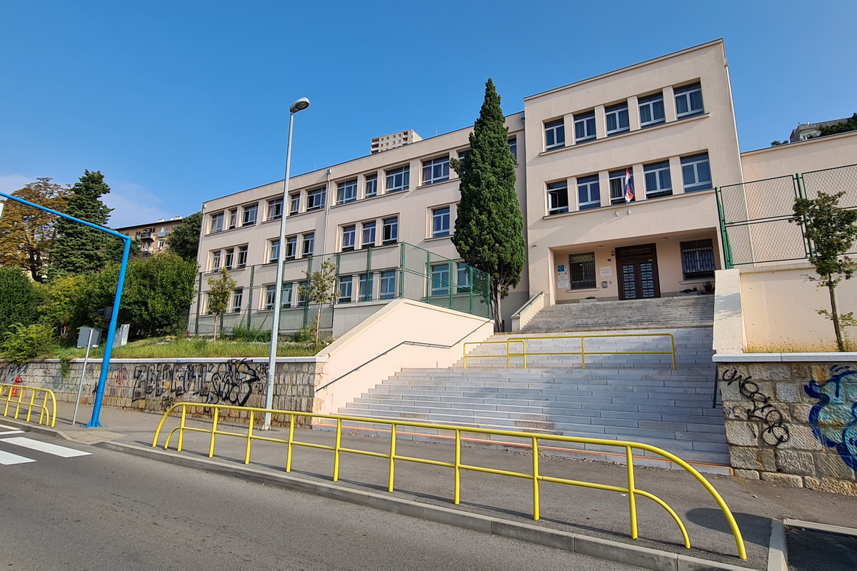 Organizirani program produženog boravka i cjelodnevnog odgojno-obrazovnog rada za 95 skupina u ...
