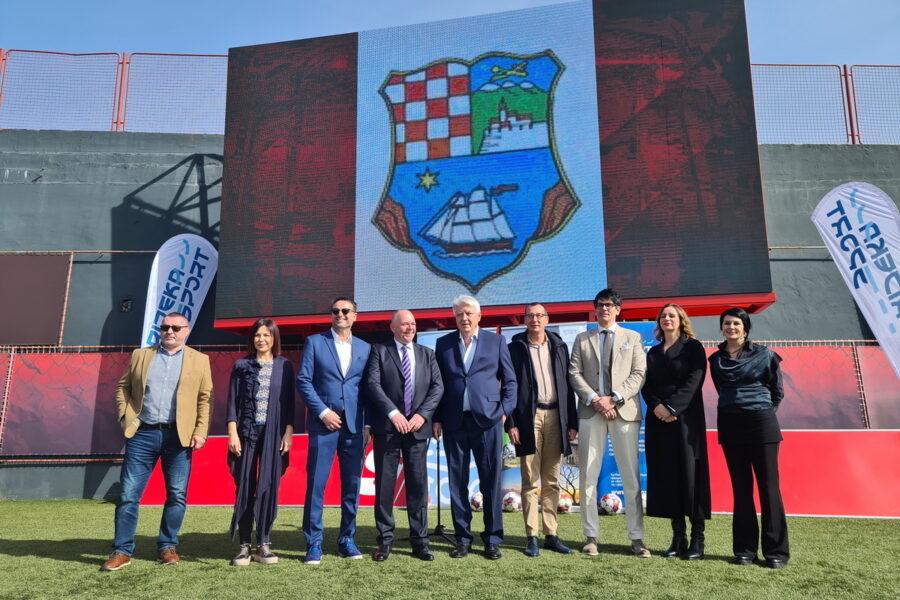 Predstavljen novi semafor na nogometnom igralištu Krimeja – Grad Rijeka