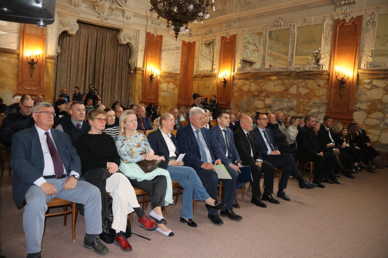 Održana komemoracija za Luciana Sušnja – Grad Rijeka