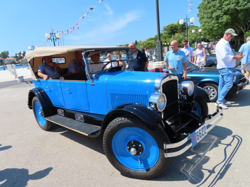 Treća izložba oldtimera u Rijeci FA-RI 2024. – Grad Rijeka