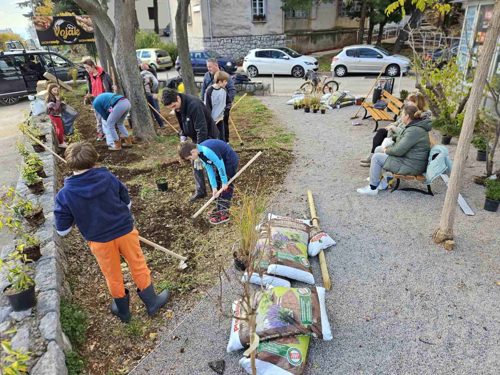 Eko akcija sadnje u ulici Prilaz Vladimira Gortana – Grad Rijeka