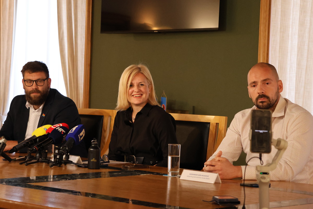 Gradonačelnica Iva Rinčić od 1. srpnja najavila besplatan javni prijevoz za umirovljenike i ...