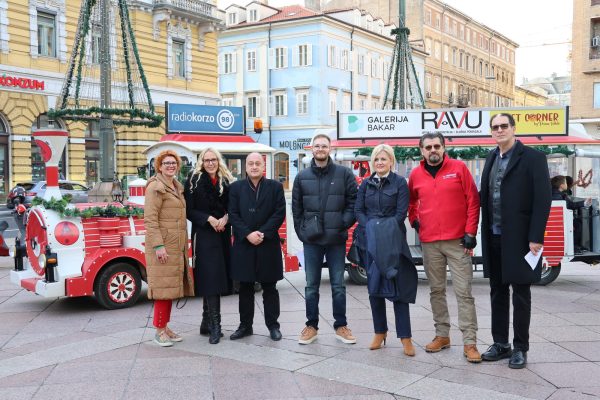Rijeka Advent: Vlakić Djeda Mraza i ove godine donosi veselje ...
